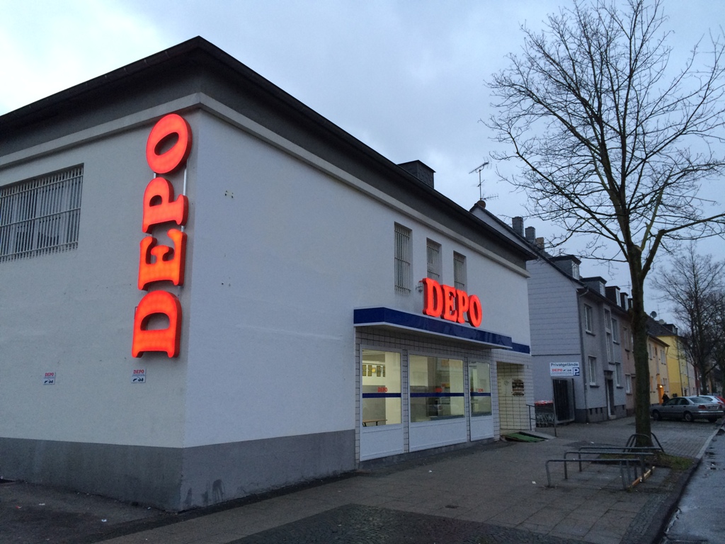 Depo Supermarkt neu in der ehemaligen Penny Filiale - Manfred Vossieg
